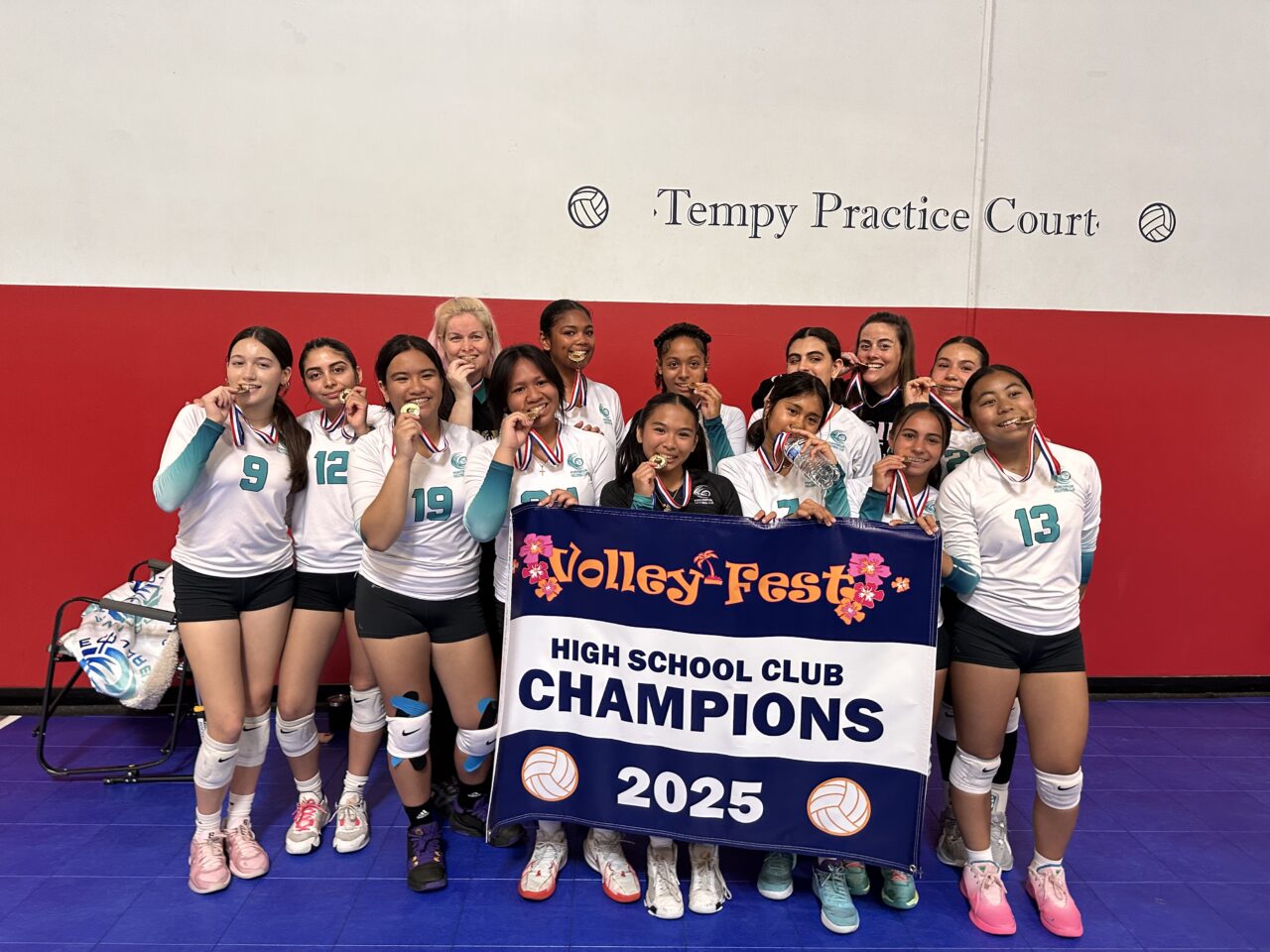 Girls Volleyball | Point Break Volleyball Club